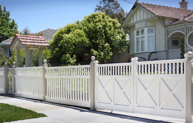 Timber Gates and Lych Gates - Karem Woodcraft